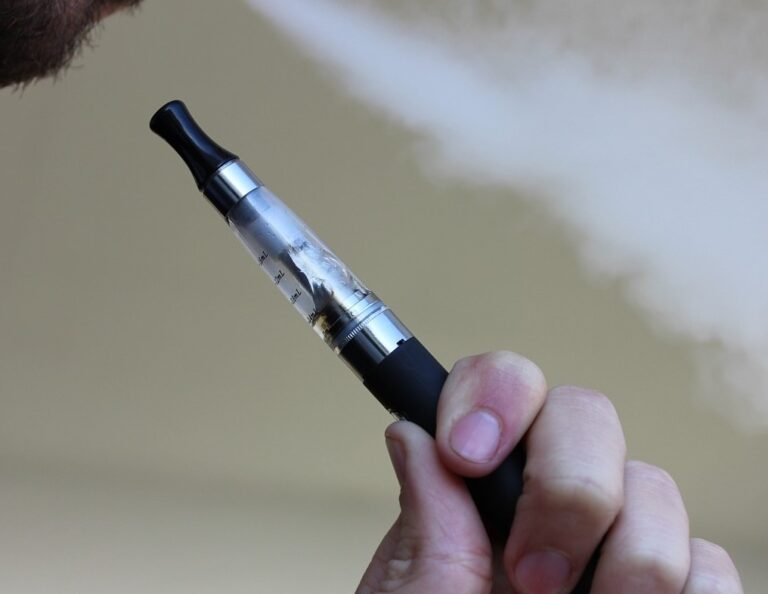 Majority of Vape Users Oppose Retail Display Ban, MVA Survey Reveals